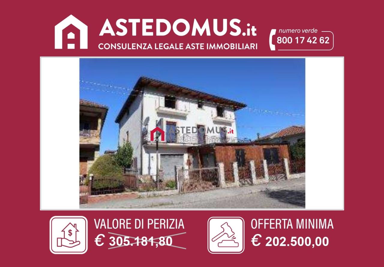 Palazzo in vendita a Vairano Patenora