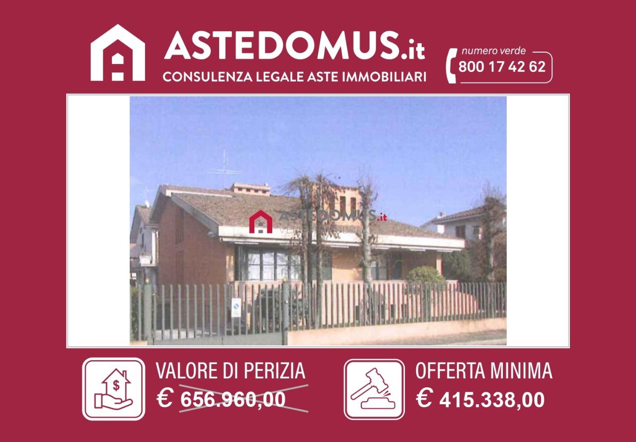 Villa in vendita a Piacenza