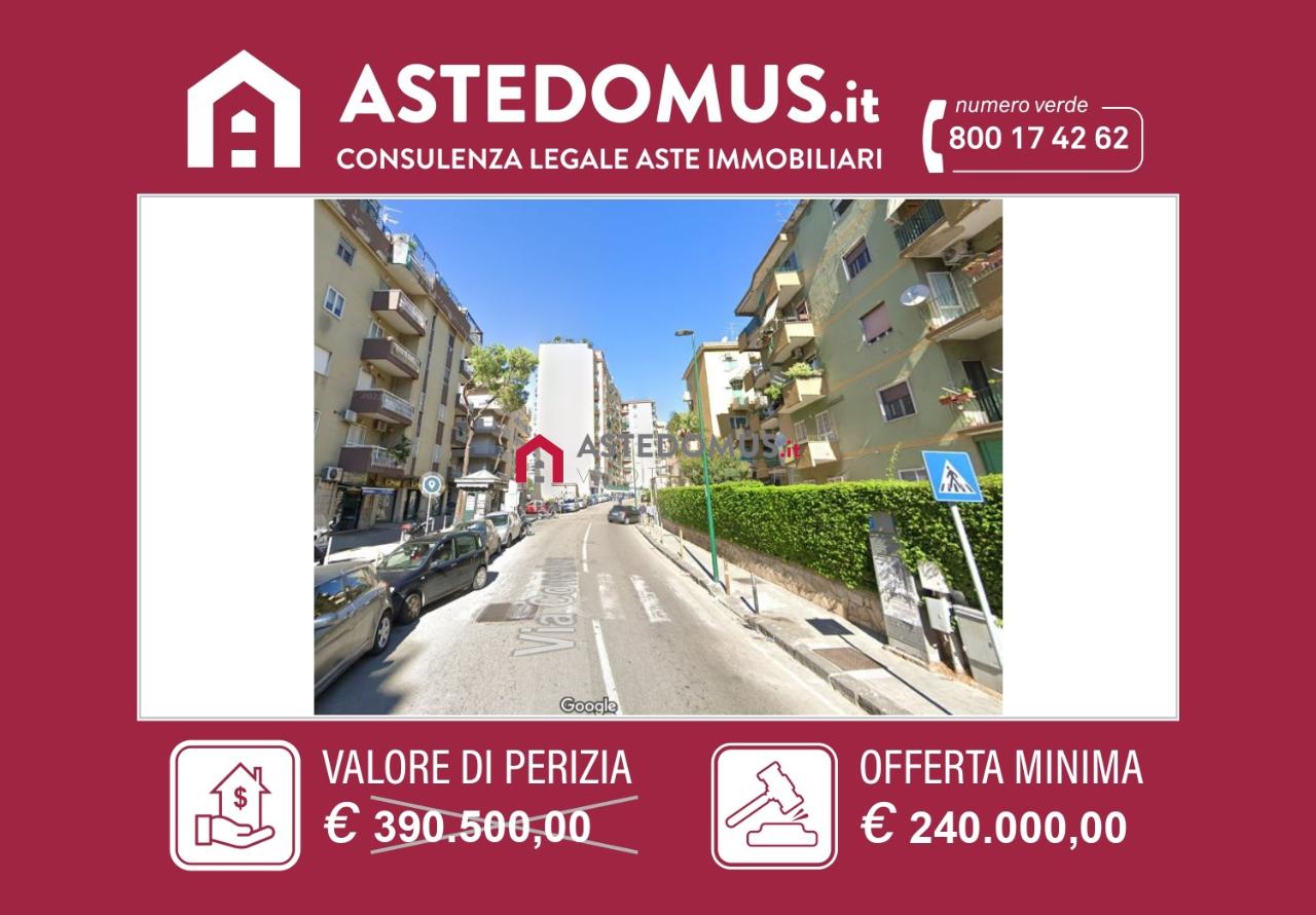 Appartamento in vendita a Napoli