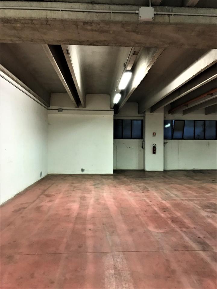 Magazzino in vendita a San Martino Buon Albergo