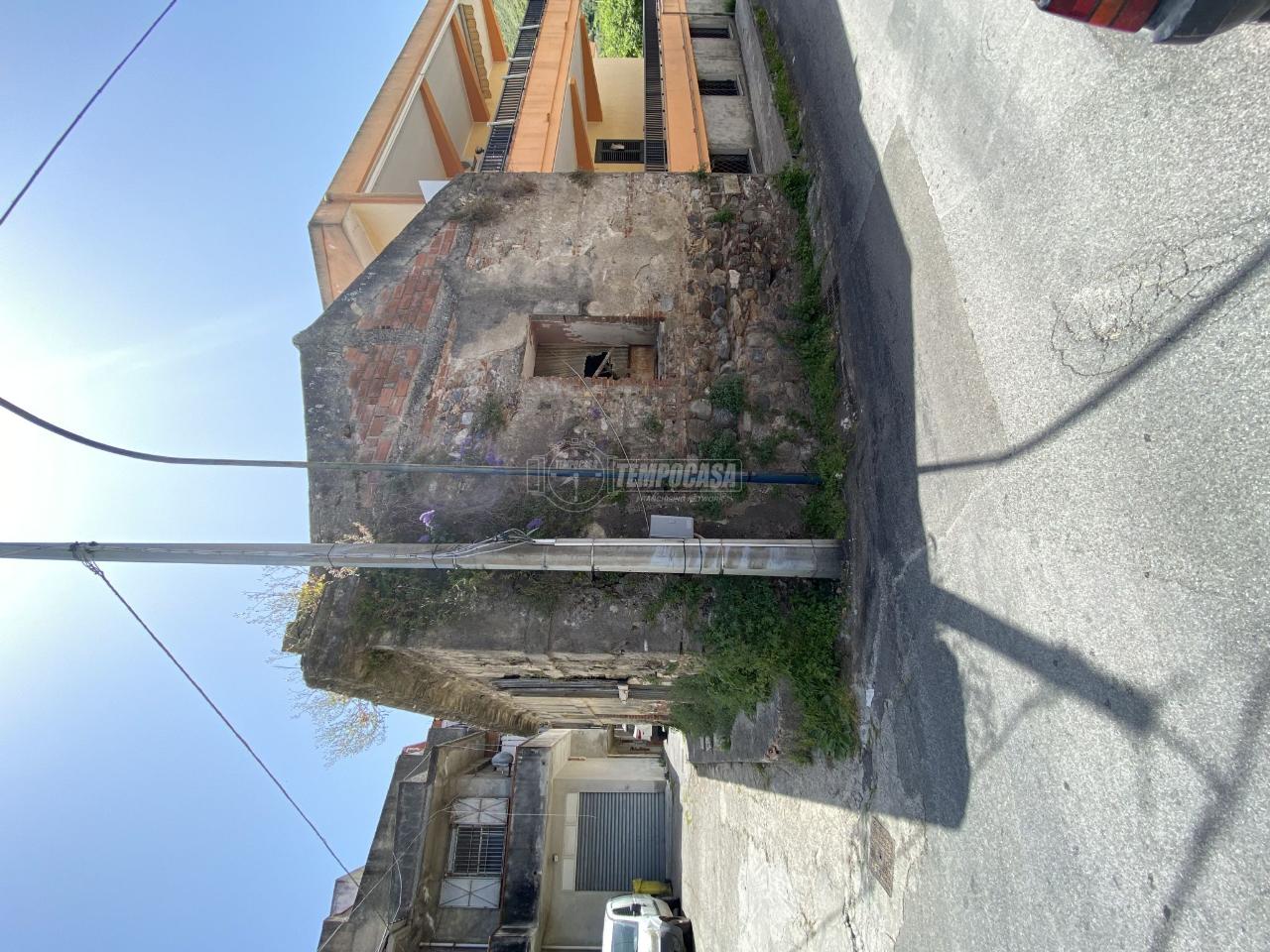 Rustico in vendita a Saponara