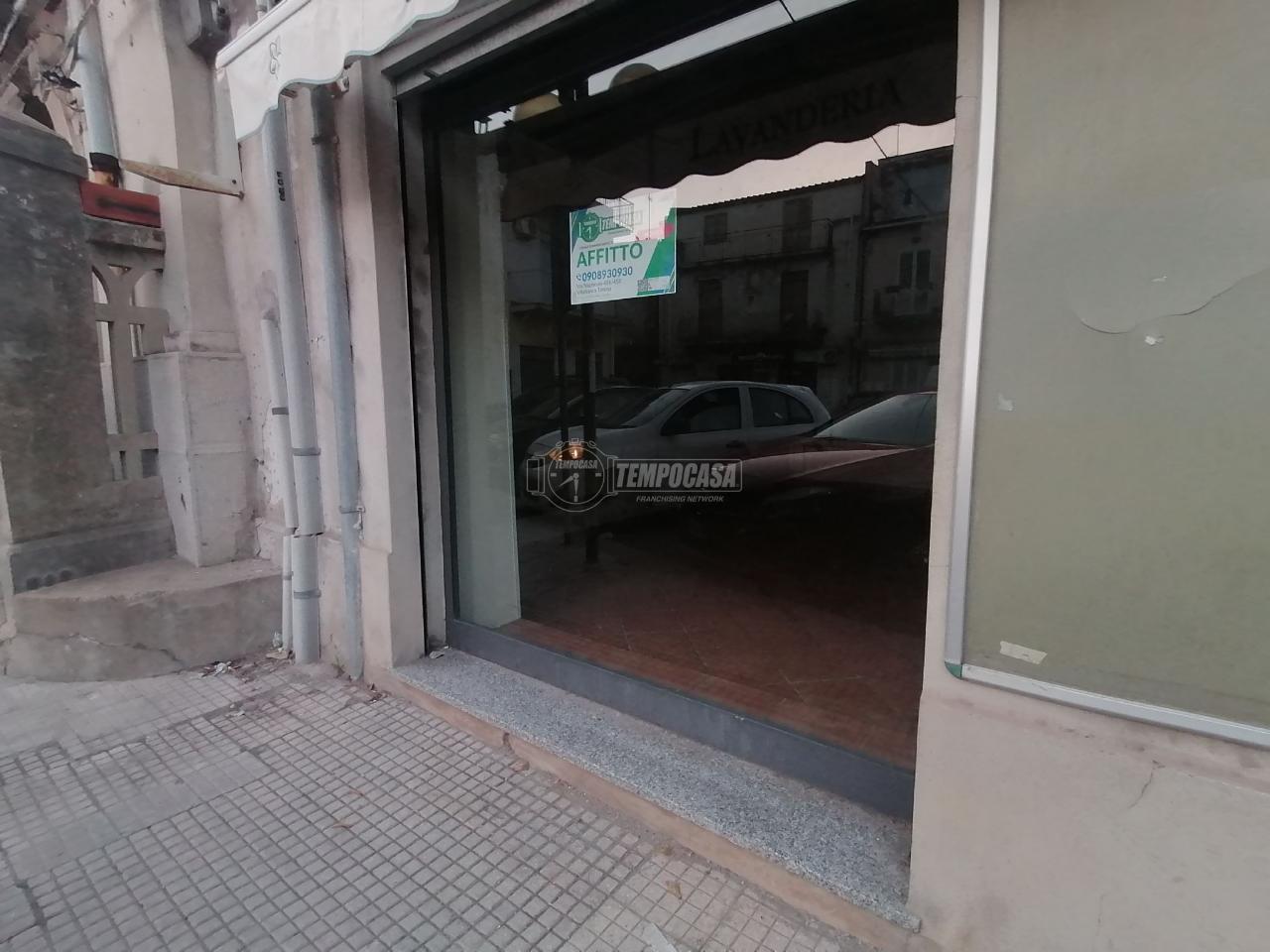 Negozio in affitto a Villafranca Tirrena