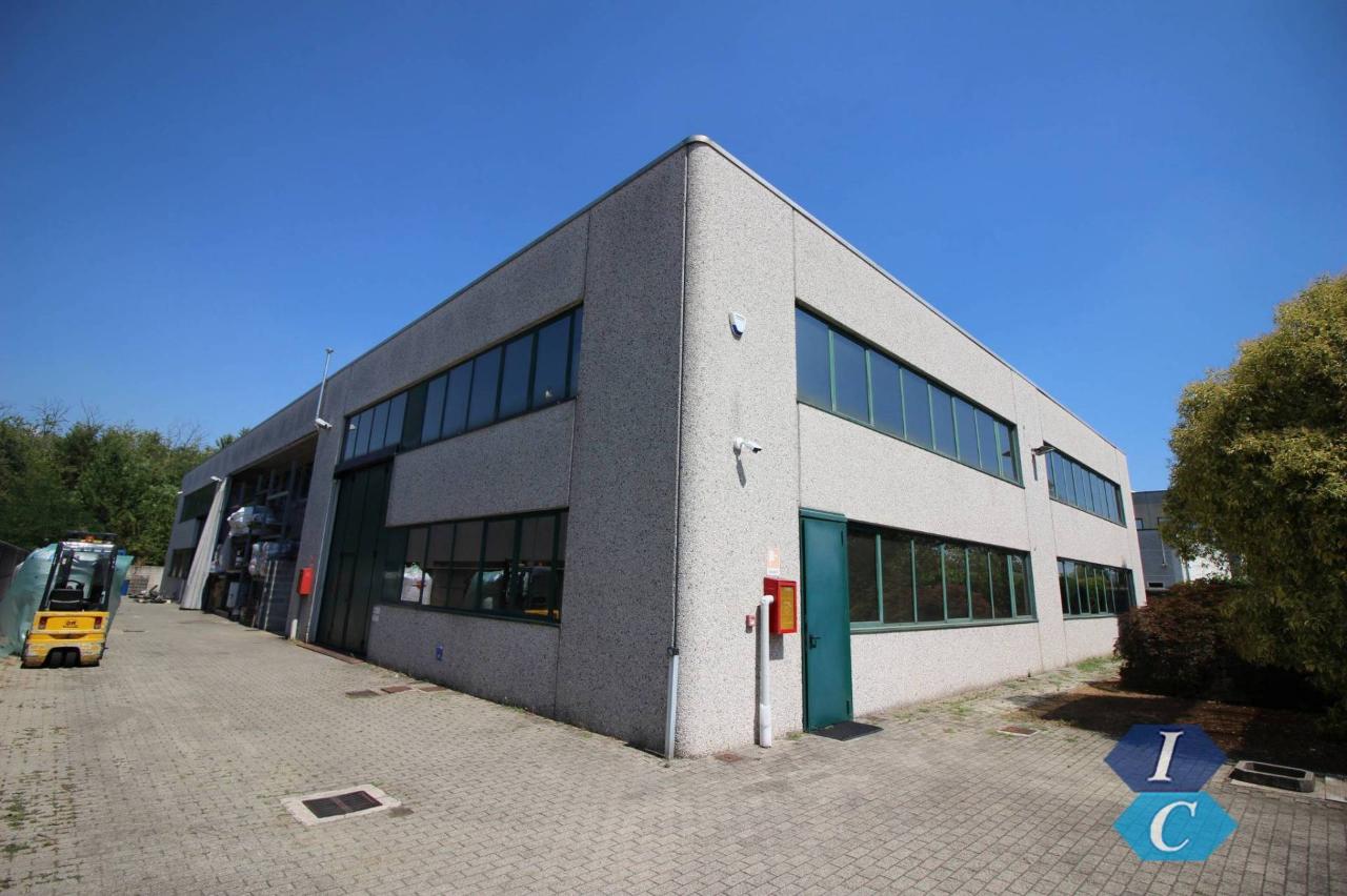 Capannone in affitto a Cerro Maggiore