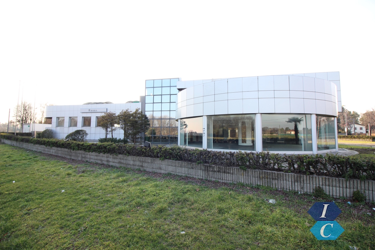 Negozio in vendita a Gorla Maggiore