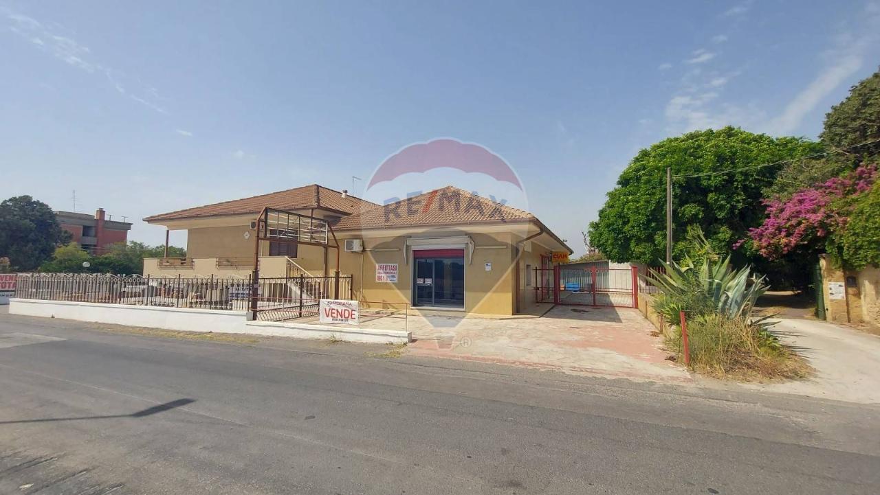 Negozio in affitto a Augusta