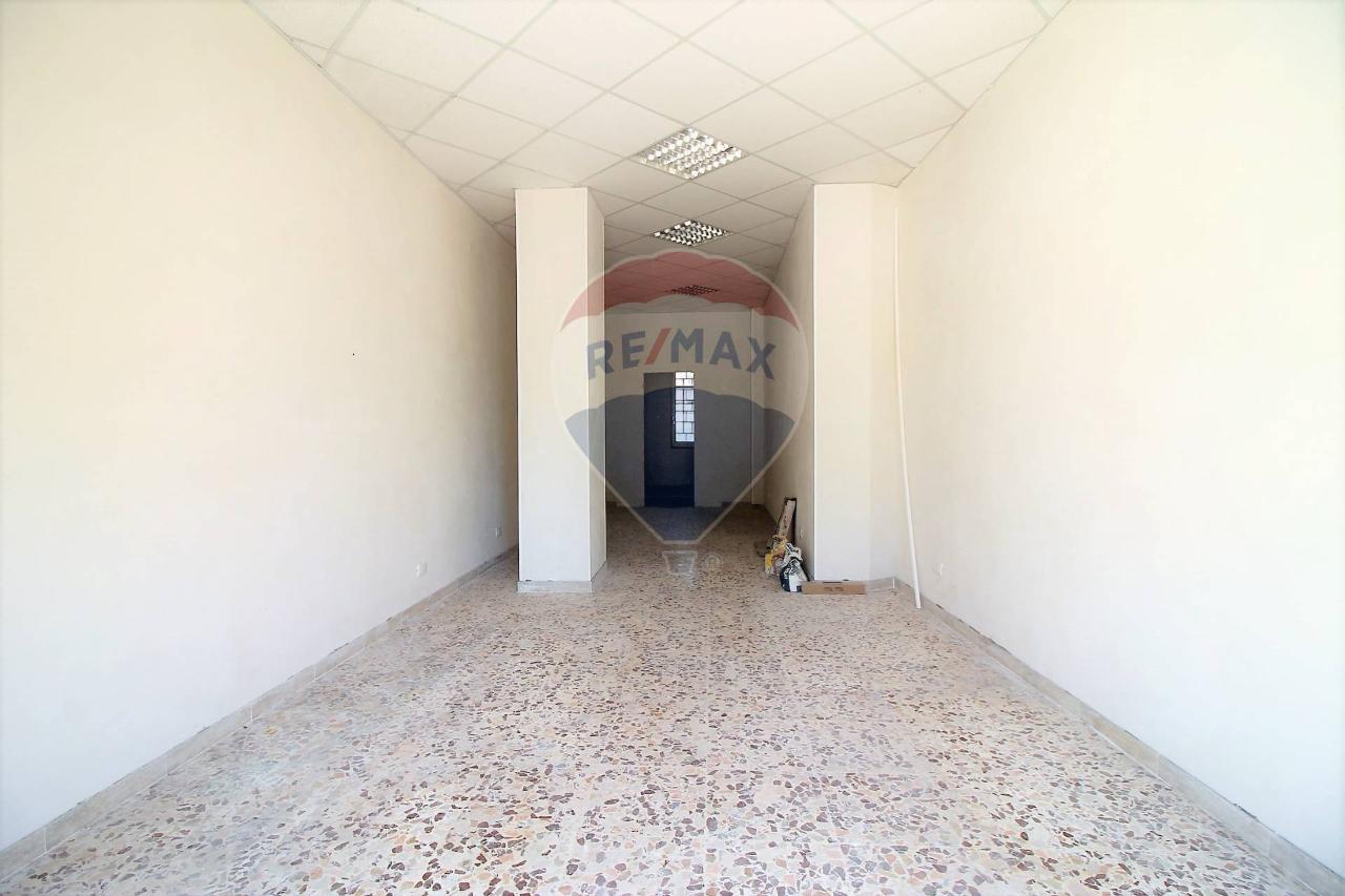 Negozio in affitto a Siracusa