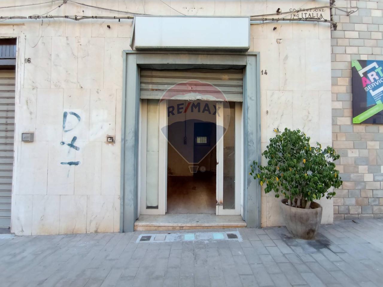 Negozio in affitto a Siracusa
