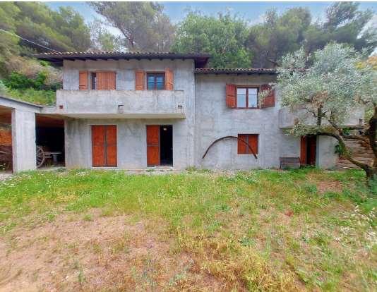 Casa indipendente in vendita a Camporosso