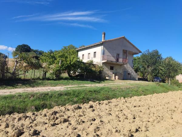 Casale in vendita a Todi