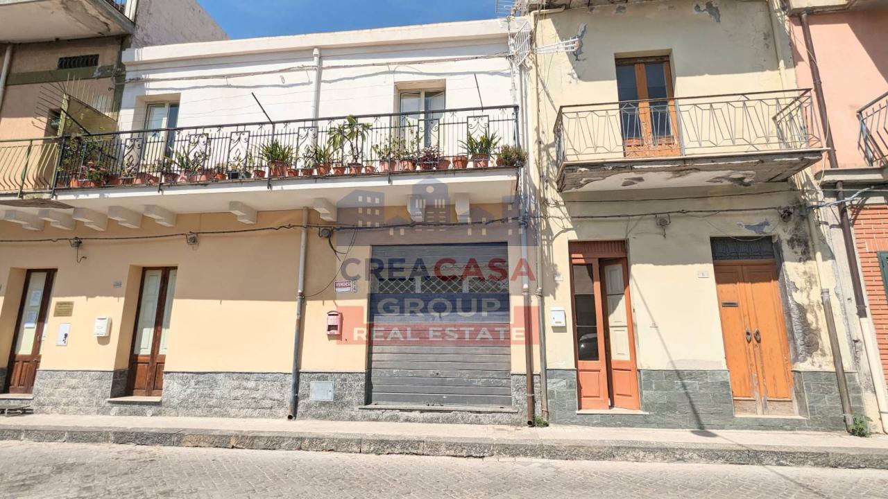 Appartamento in vendita a Calatabiano