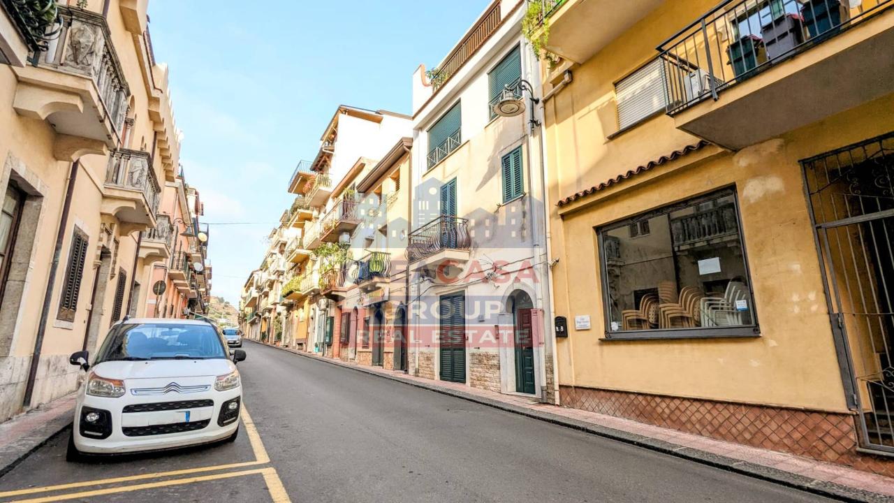 Casa indipendente in vendita a Letojanni