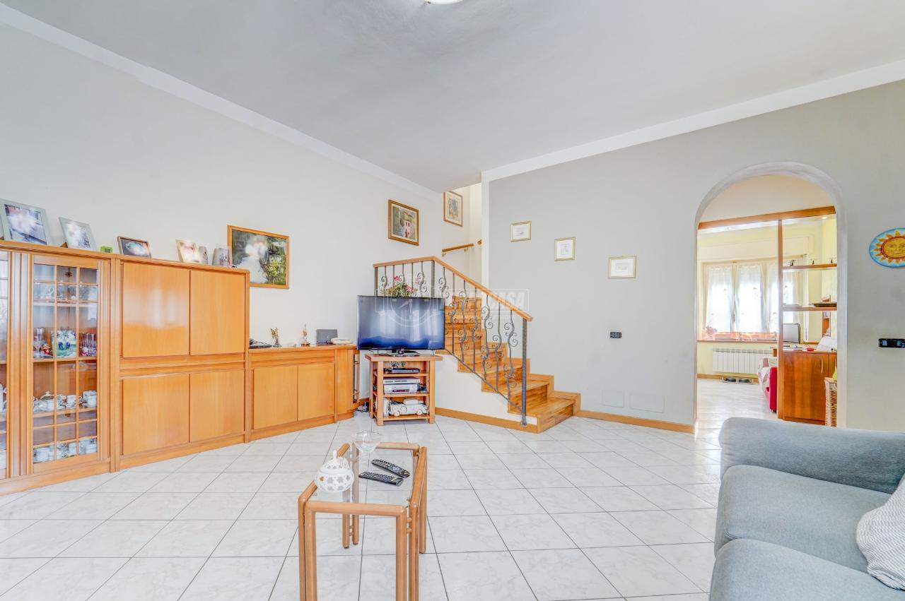 Appartamento in vendita a Robecchetto Con Induno