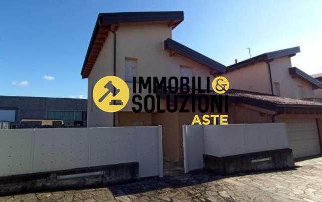 Appartamento in vendita a Trescore Balneario