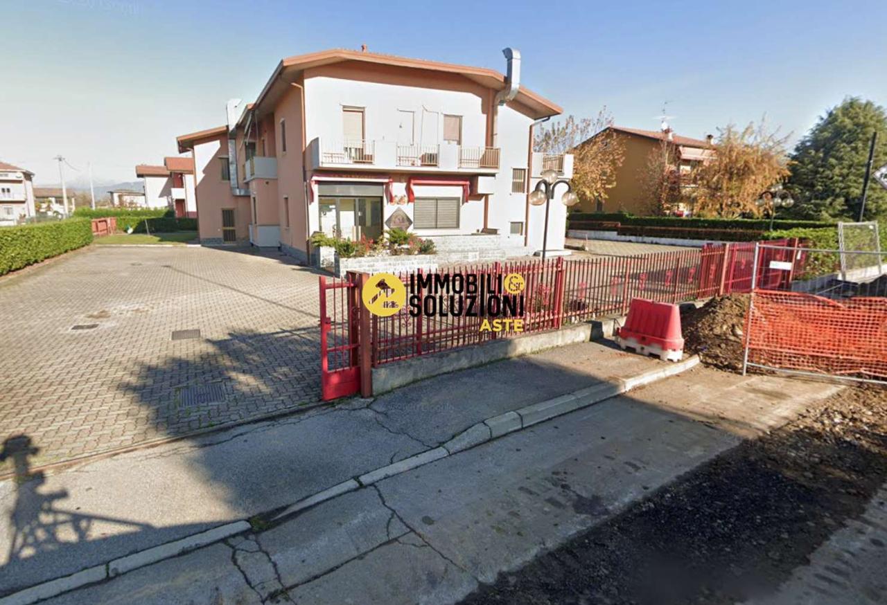 Negozio in vendita a Bottanuco