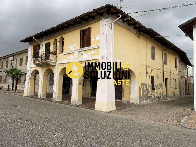 Appartamento in vendita a Caresana