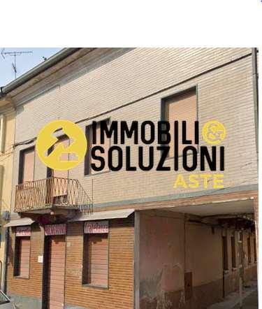 Villa in vendita a Trecate