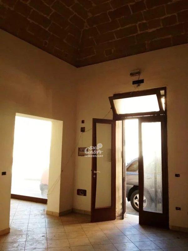 Locale commerciale in vendita a Marsala