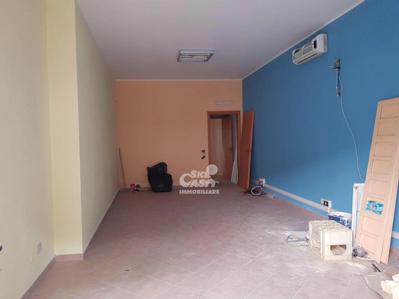 Locale commerciale in vendita a Marsala