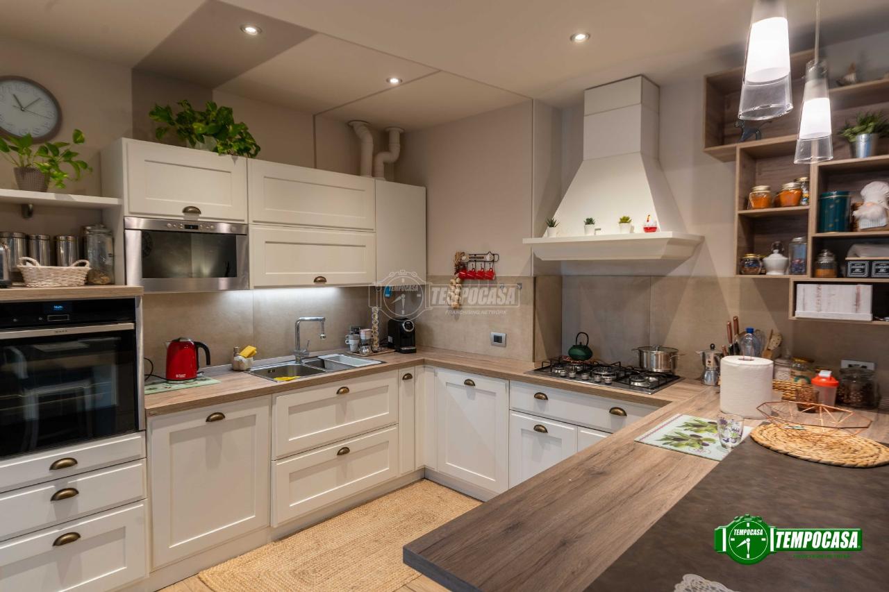 Appartamento in vendita a Piacenza