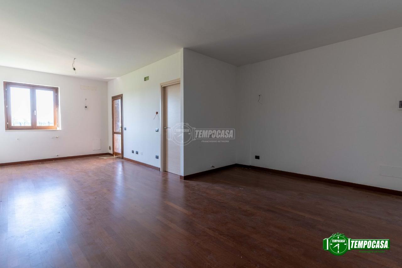 Appartamento in vendita a Piacenza