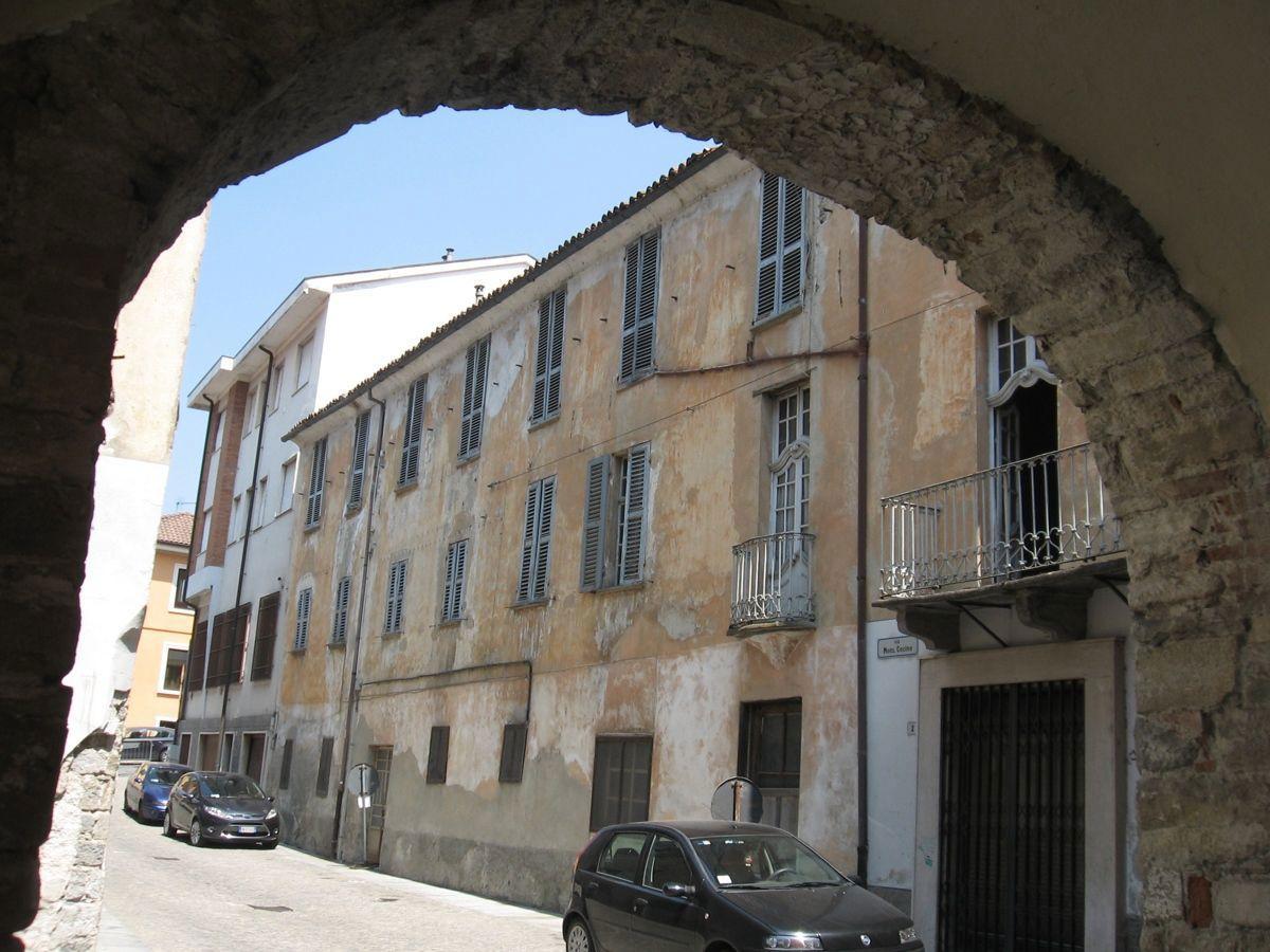 Palazzo in vendita a Cortemilia