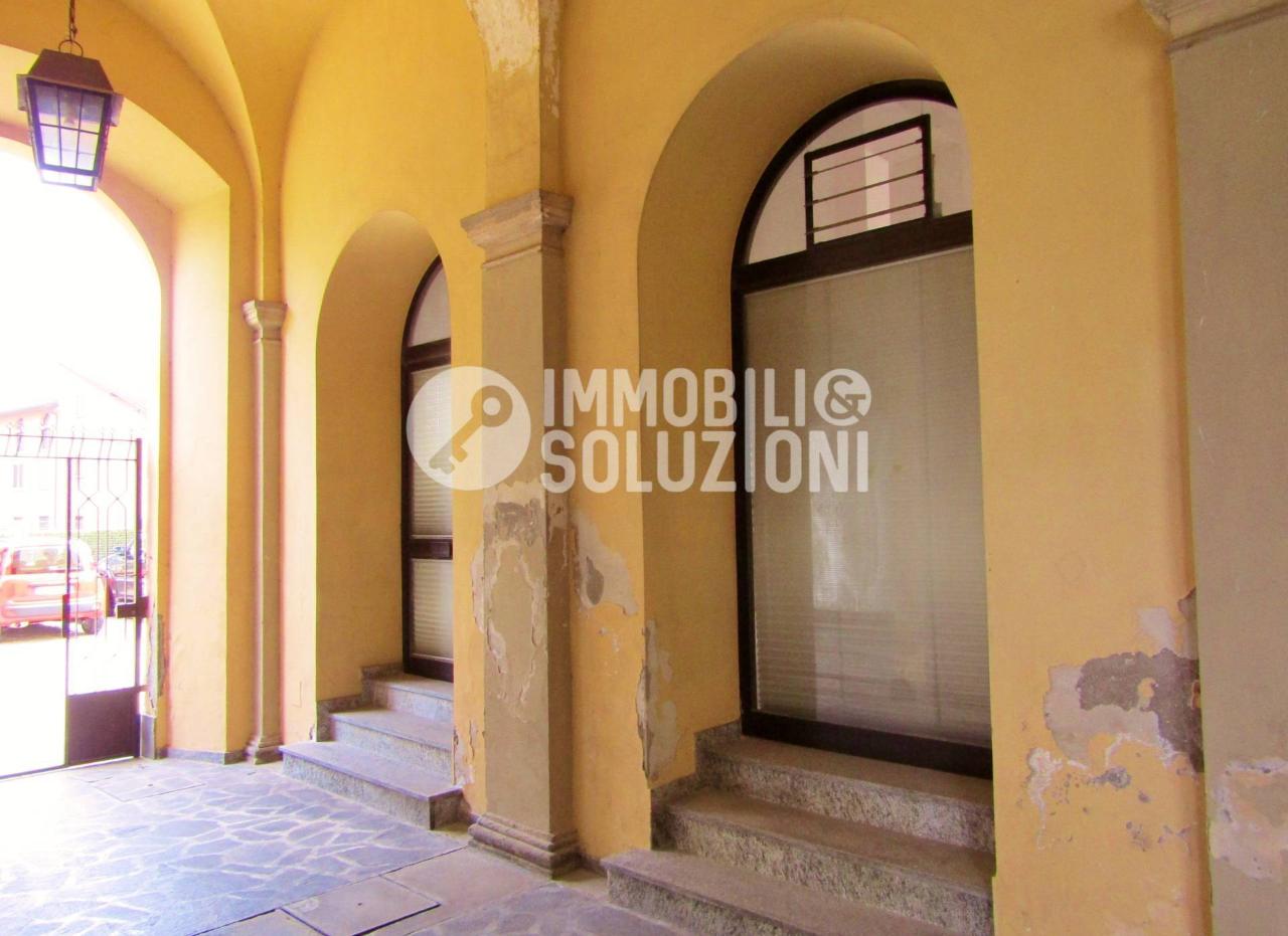 Negozio in vendita a Bottanuco