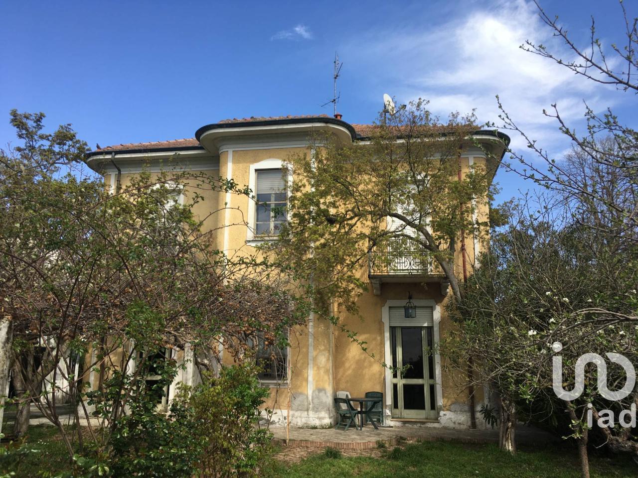 Villa in vendita a Pertengo