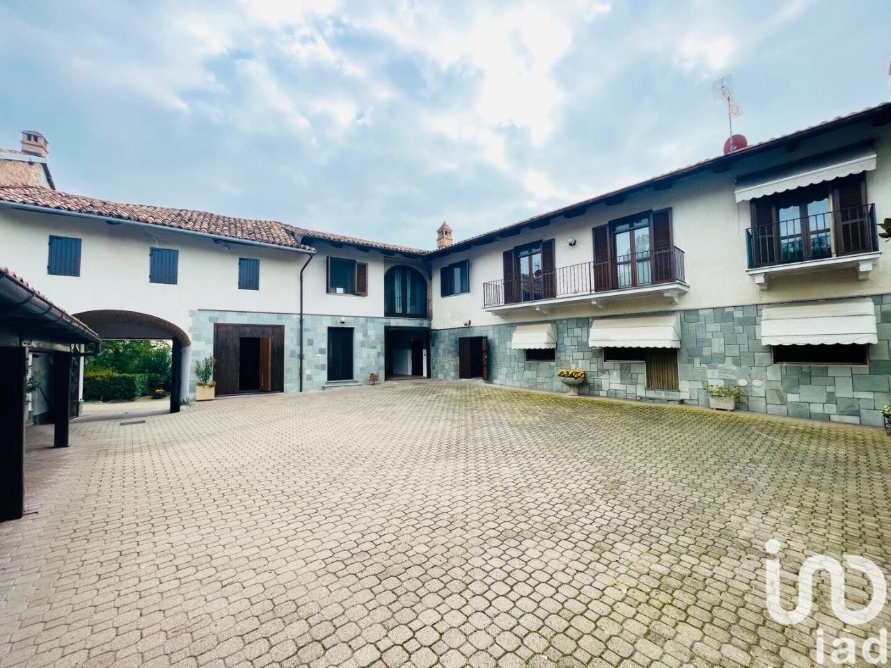 Villa in vendita a Robella