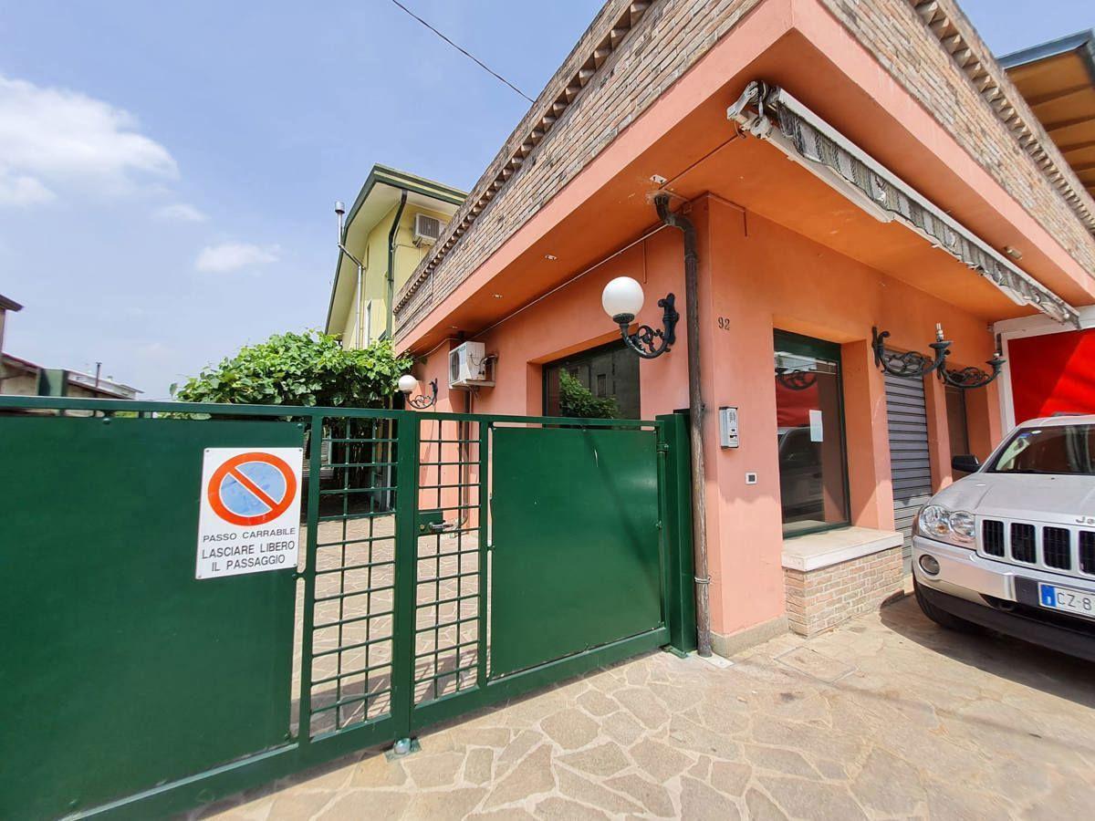 Negozio in vendita a Mirano