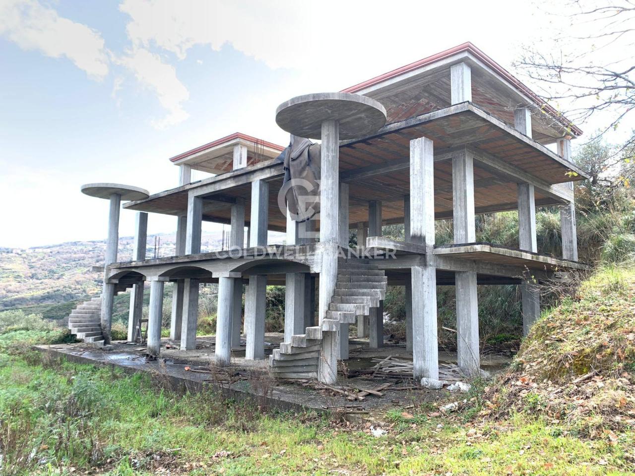 Villa in vendita a Laureana Cilento