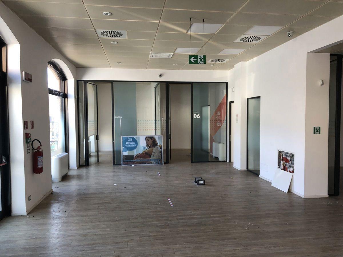 Negozio in vendita a Borgo San Dalmazzo