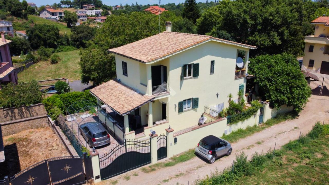 Villa in vendita a Mazzano Romano