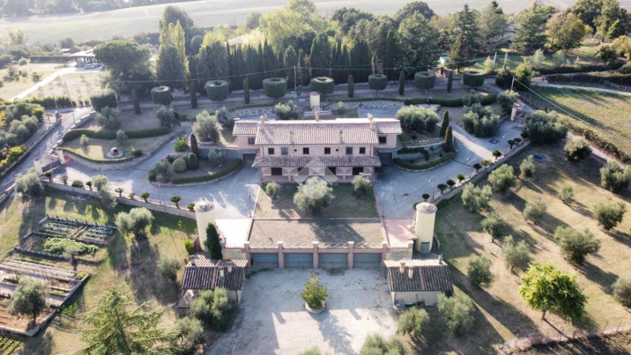 Villa in vendita a Campagnano Di Roma