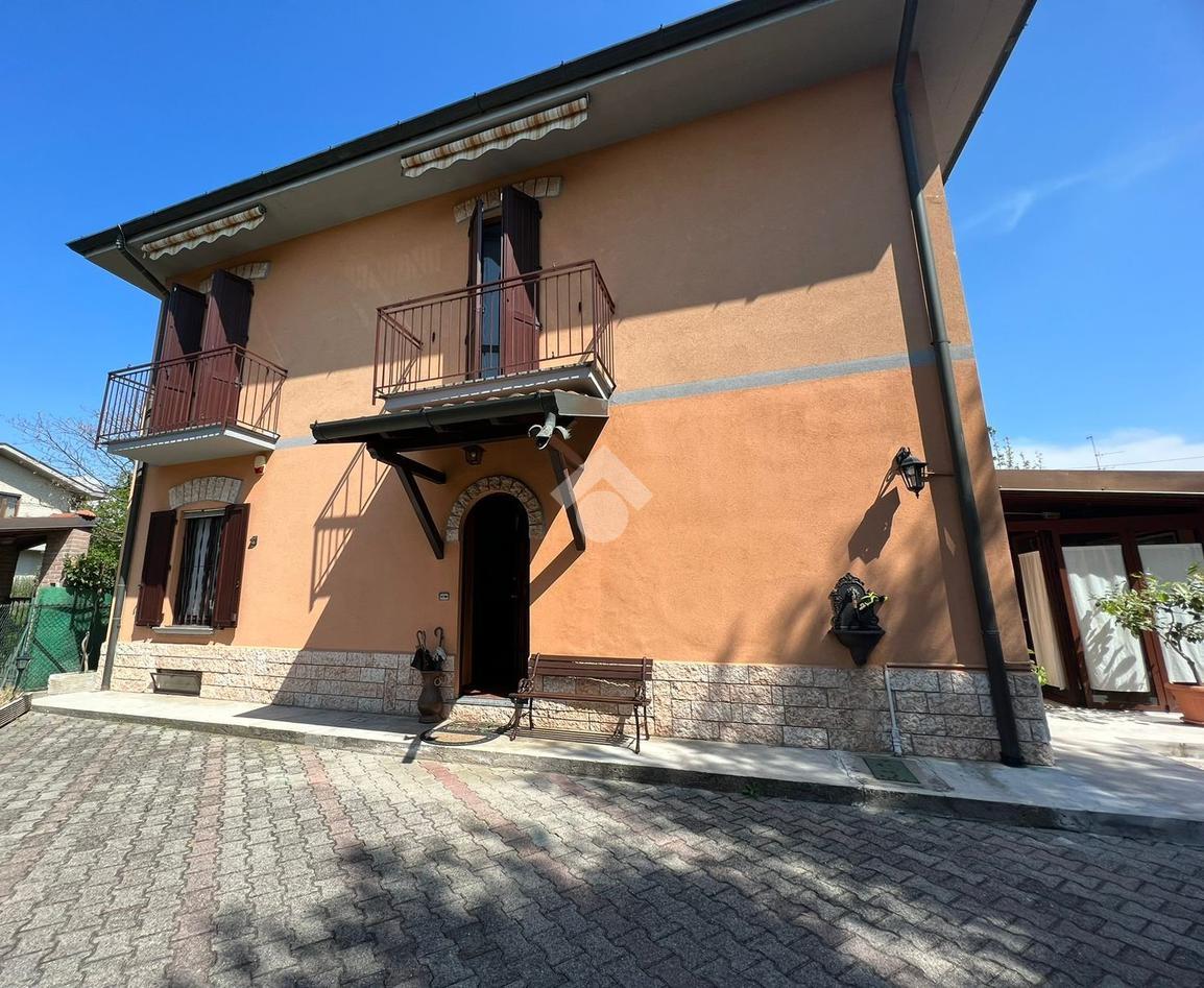 Villa in vendita a Canonica D'Adda