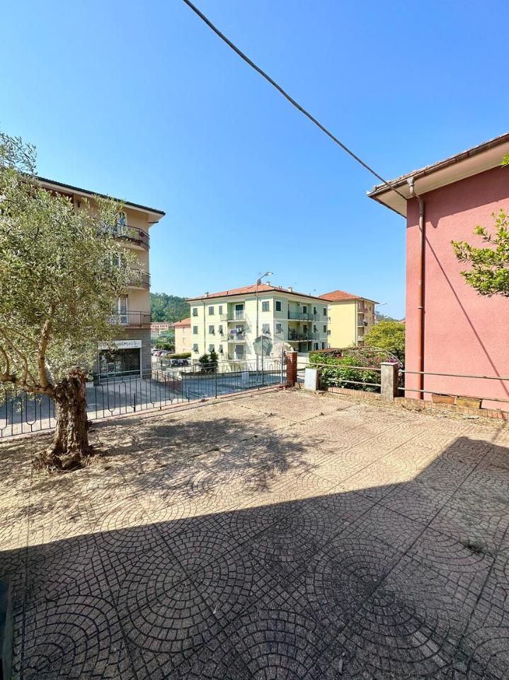 Casa indipendente in vendita a Casarza Ligure