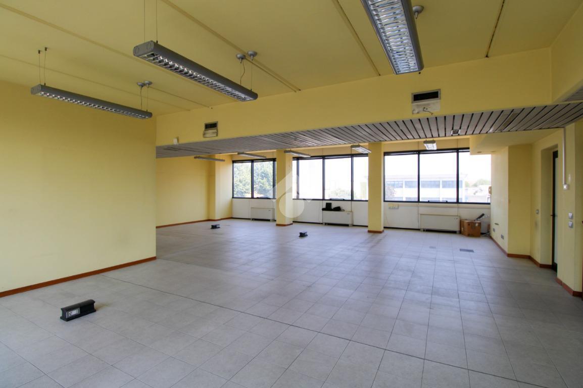 Ufficio in vendita a Arcore