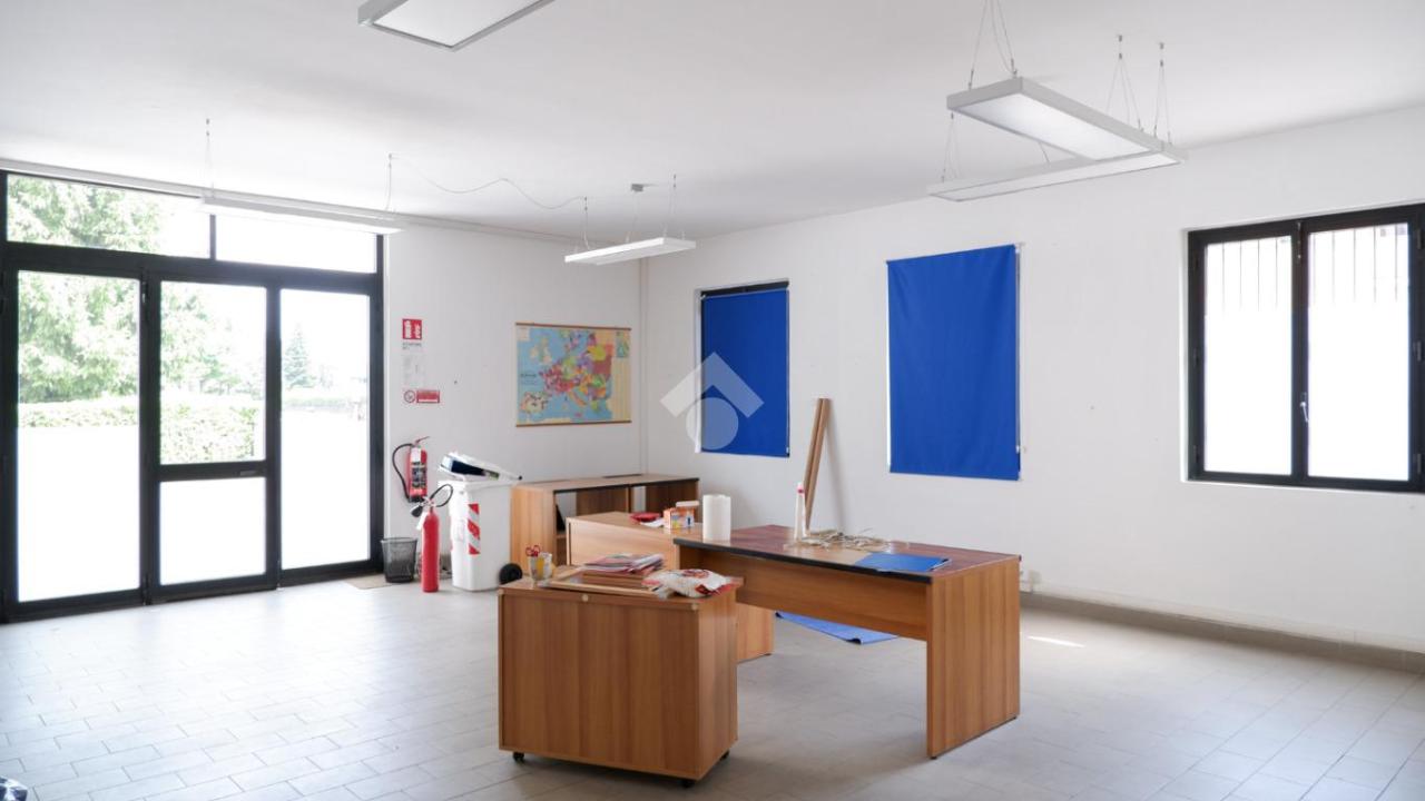Ufficio in vendita a Cavenago Di Brianza