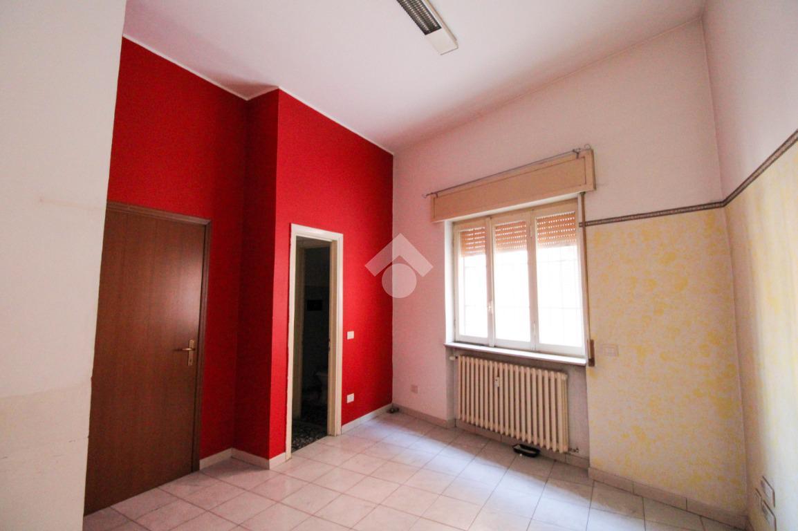 Negozio in vendita a Mezzago