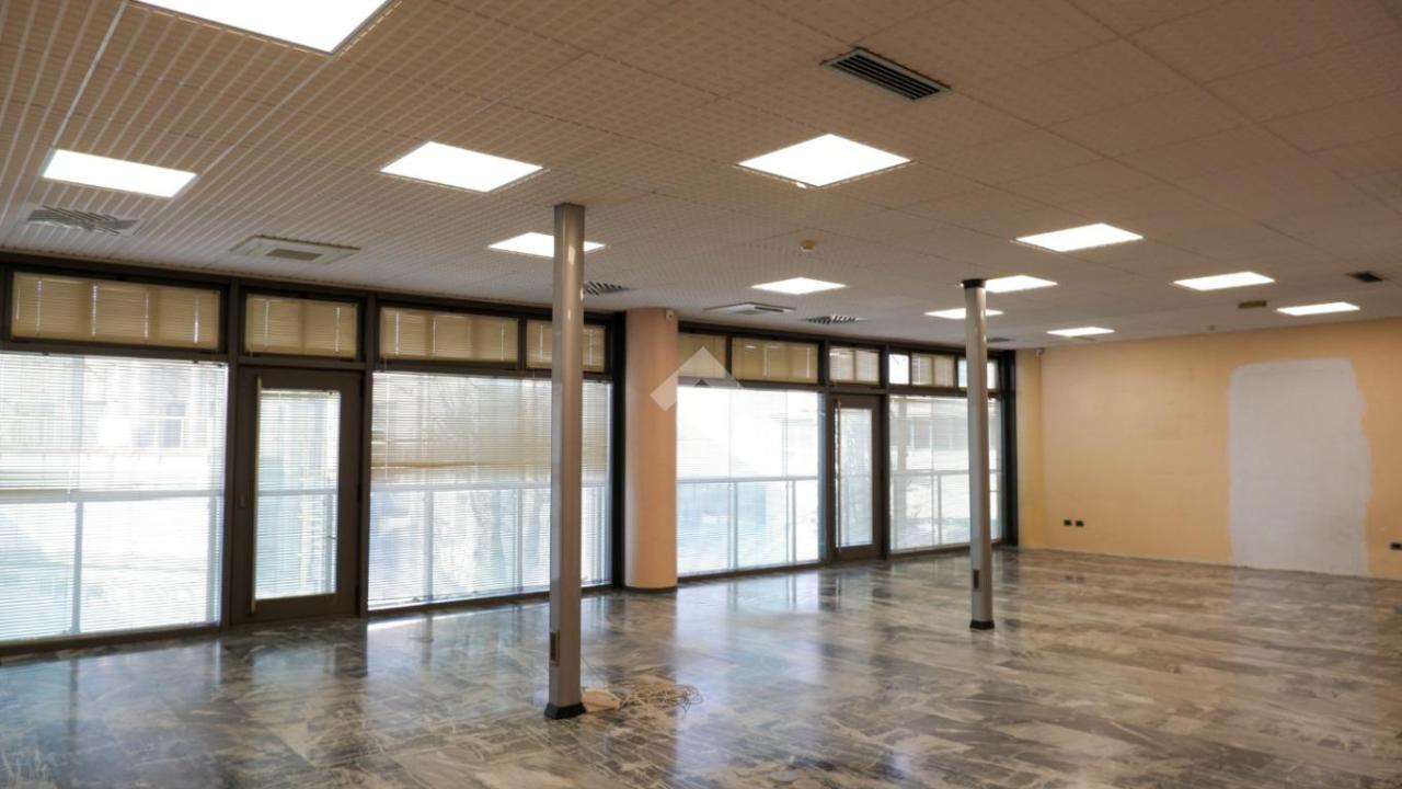 Ufficio in vendita a Sulbiate