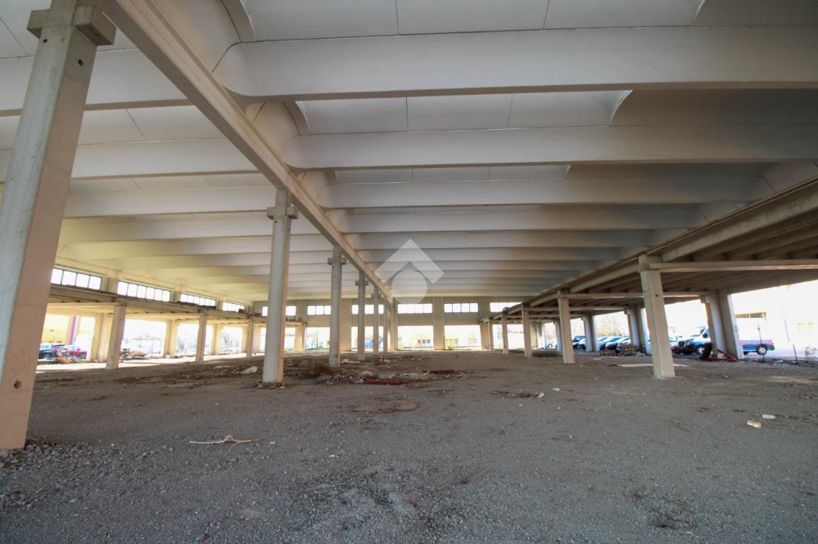 Capannone in affitto a Villasanta