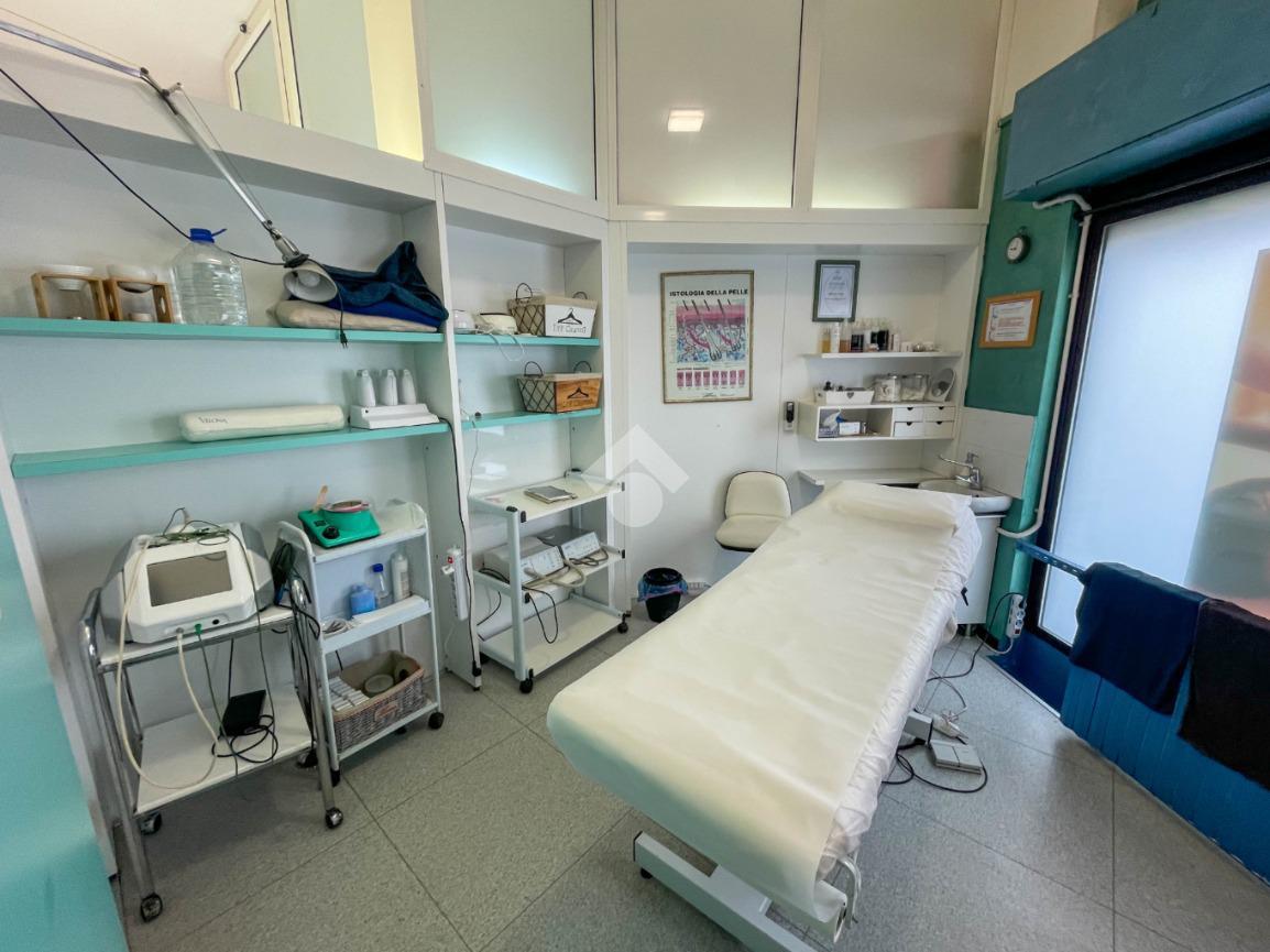 Negozio in vendita a Bellusco