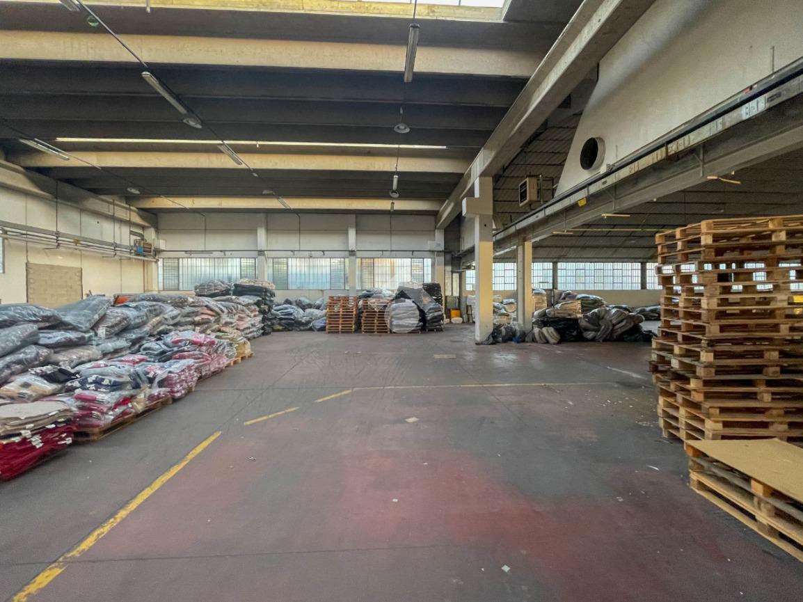 Capannone in affitto a Ronco Briantino