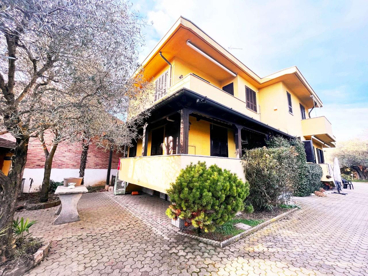 Villa unifamiliare in vendita a Seveso