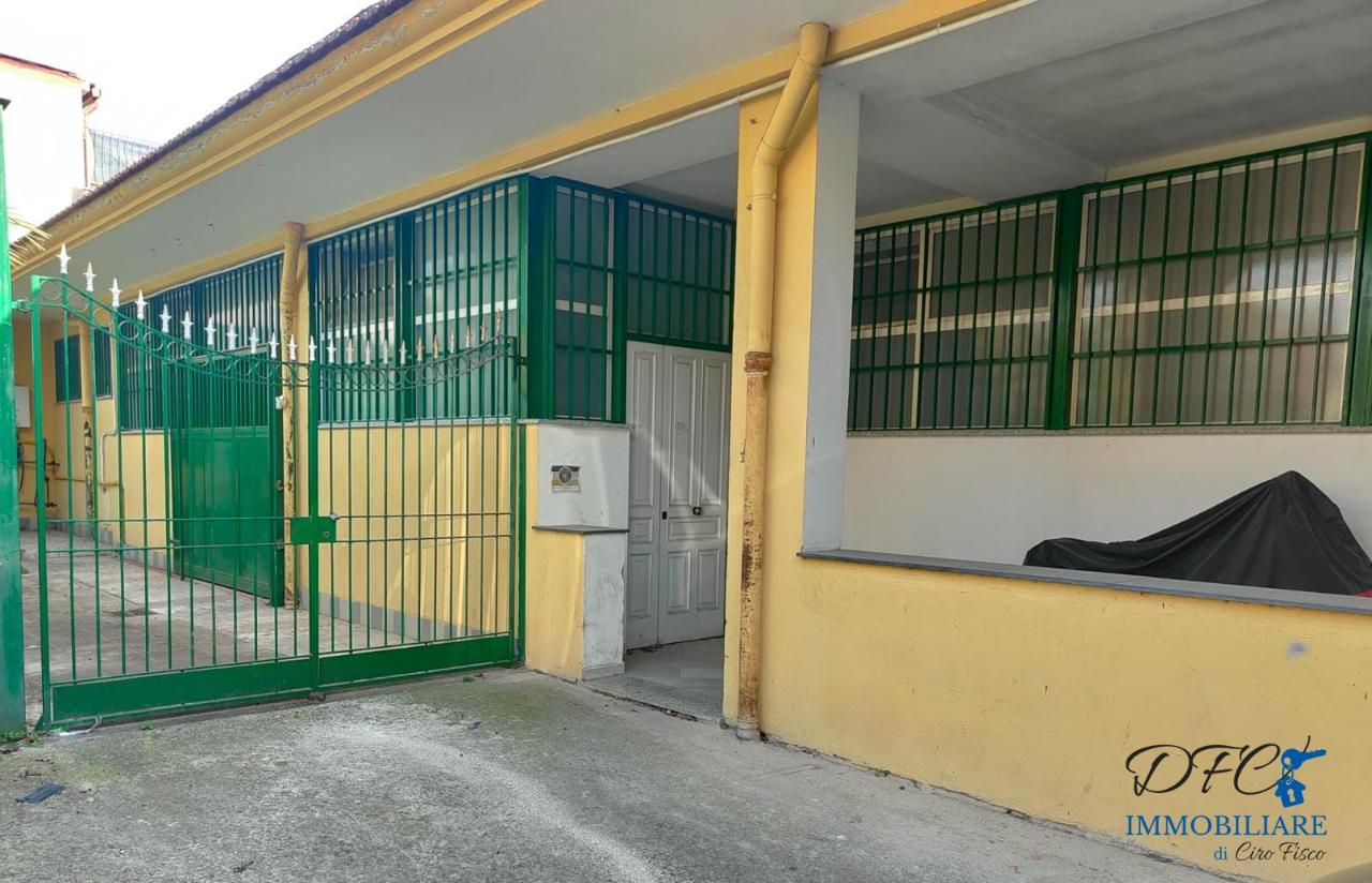 Negozio in affitto a Afragola