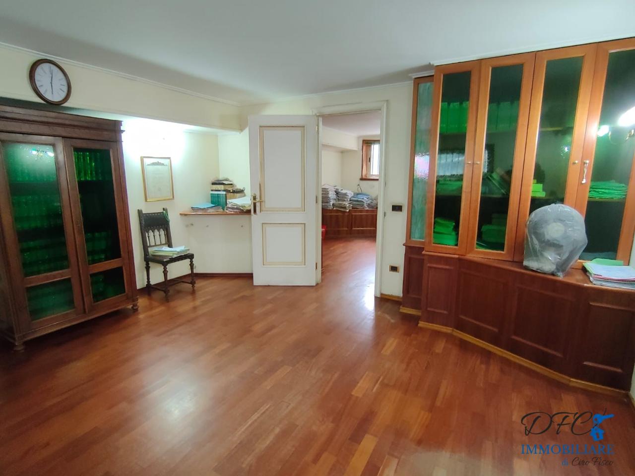 Negozio in affitto a Afragola