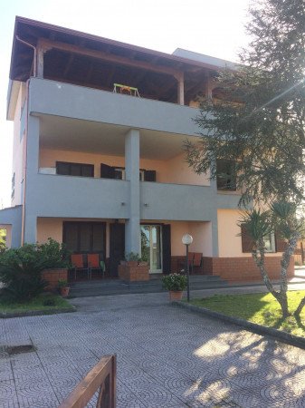 Villa in vendita a Giugliano In Campania
