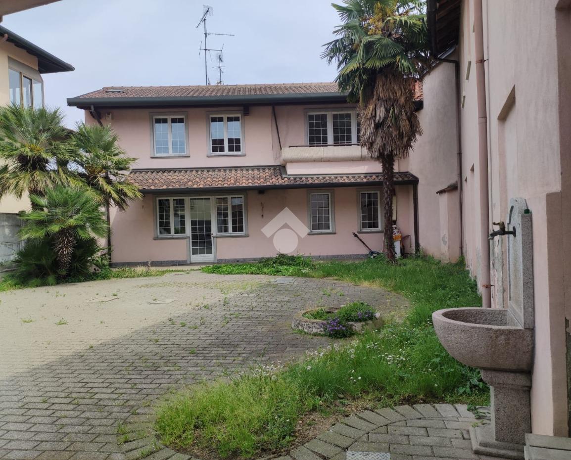 Casa indipendente in vendita a Magenta