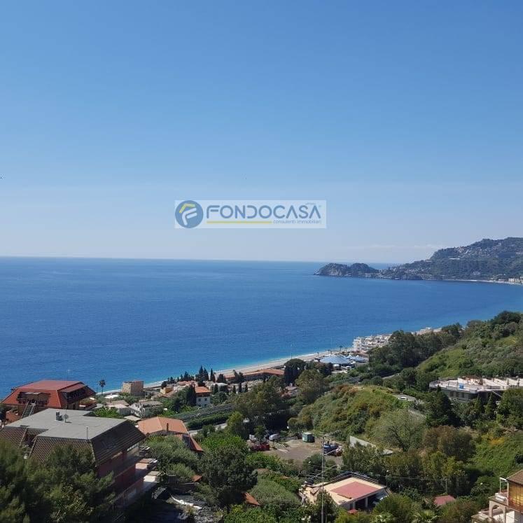 Appartamento in vendita a Letojanni