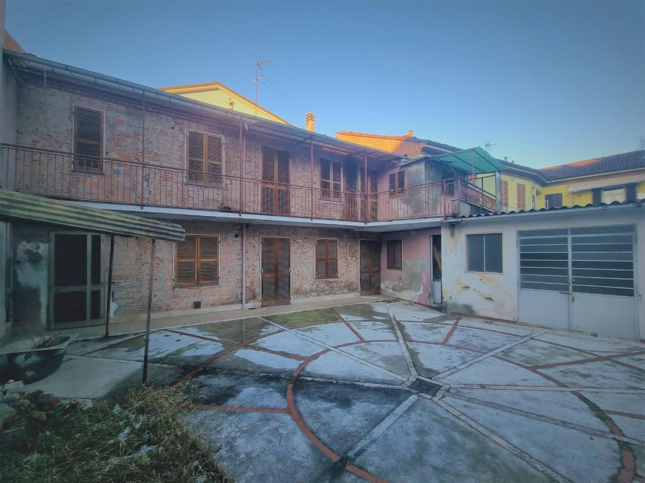 Casa indipendente in vendita a Alessandria