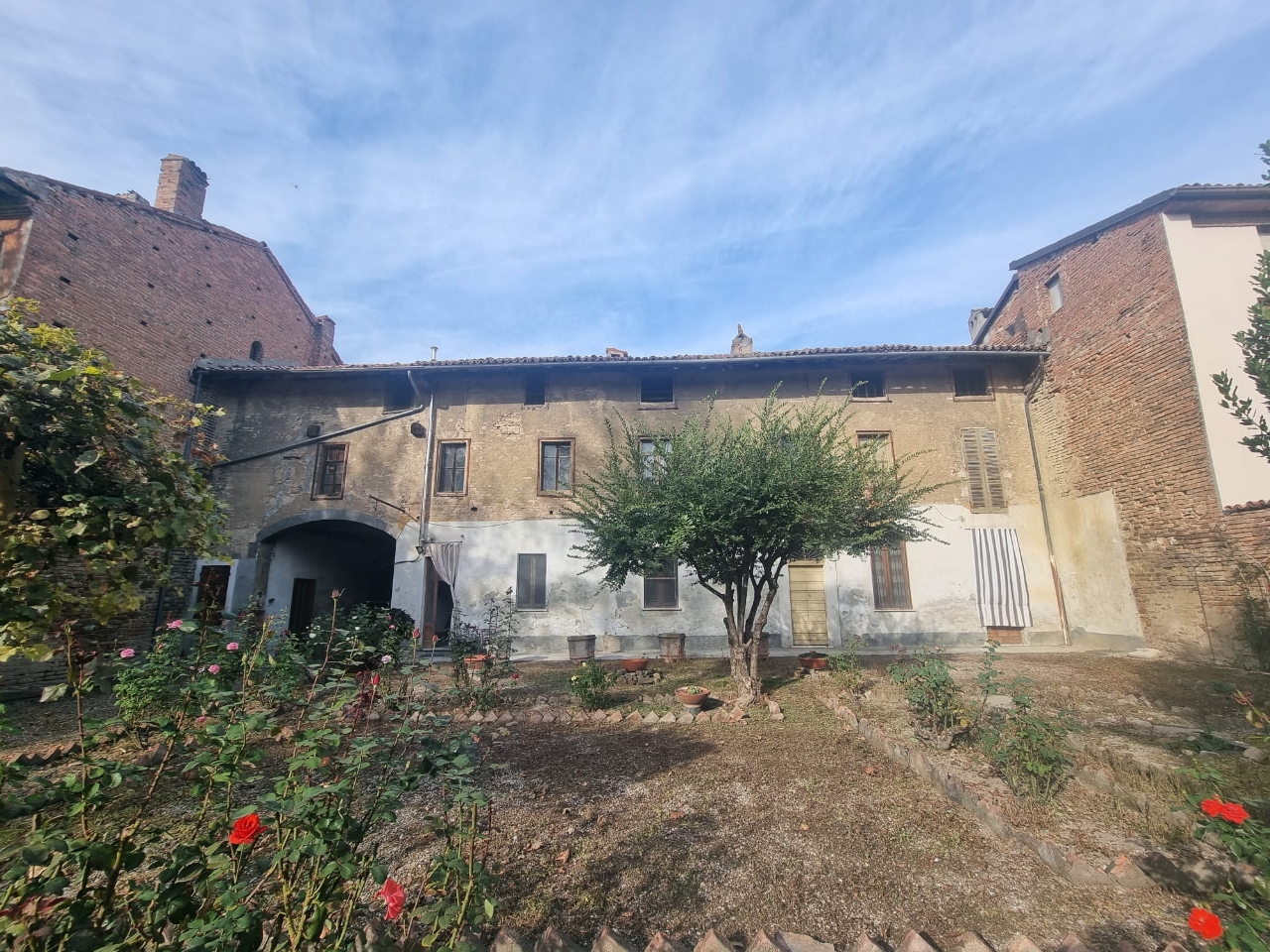 Villa bifamiliare in vendita a Sale